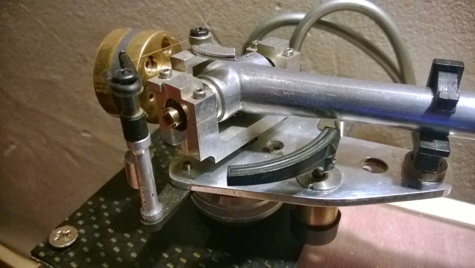 DIY 12" tonearm : building a DIY tonearm
